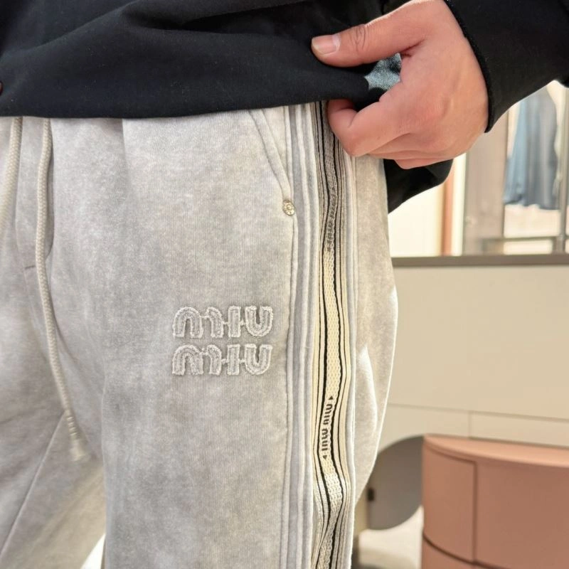 Top match Miu Miu Long Pants