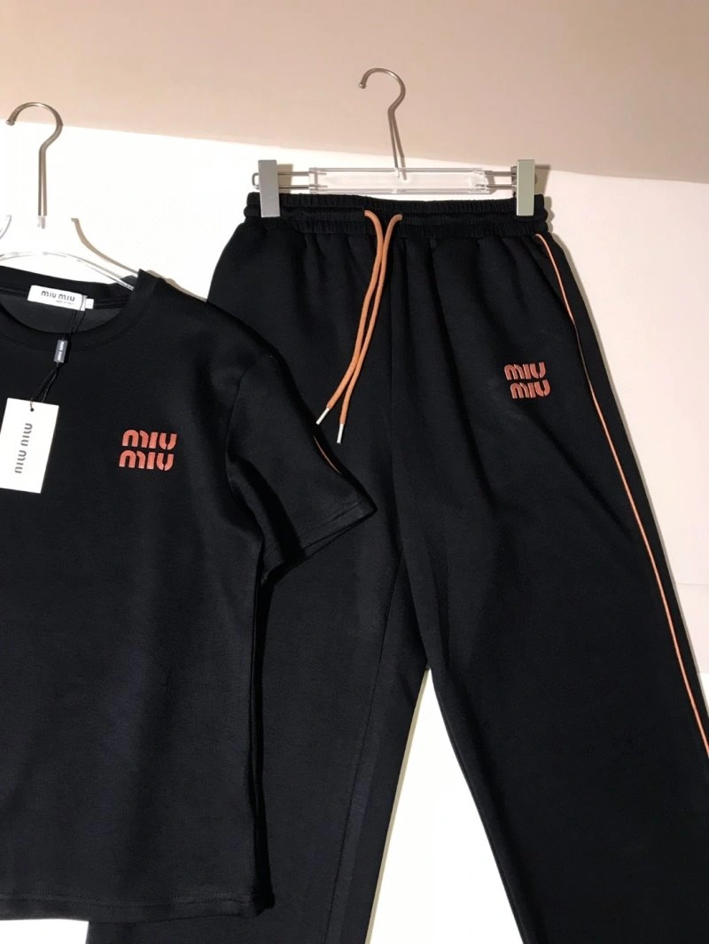 Exact replica Miu Miu Long Suits