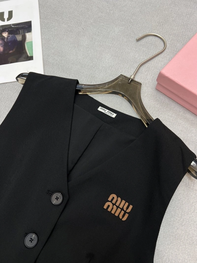 Top mirror Miu Miu Long Suits