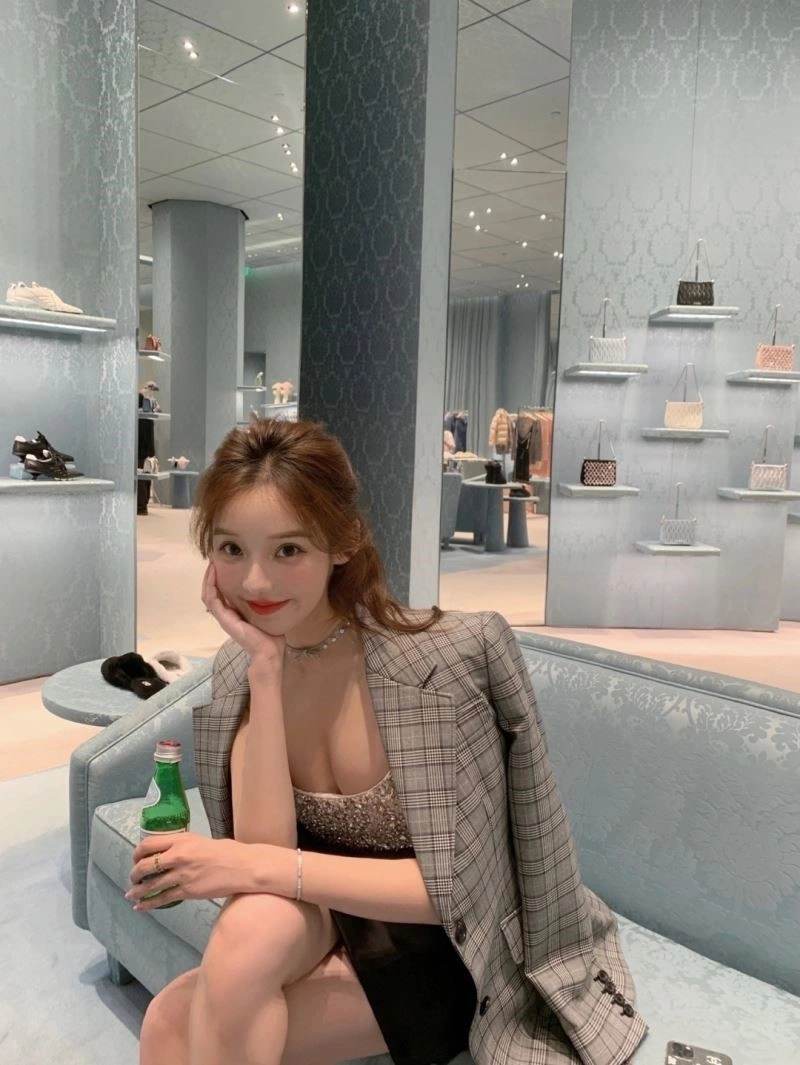 Low-cost Miu Miu Necklaces