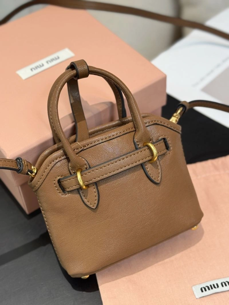 Accurate model Miu Miu Ornaments