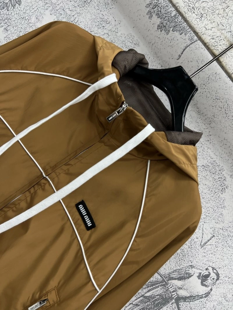 Accurate model Miu Miu Outwear