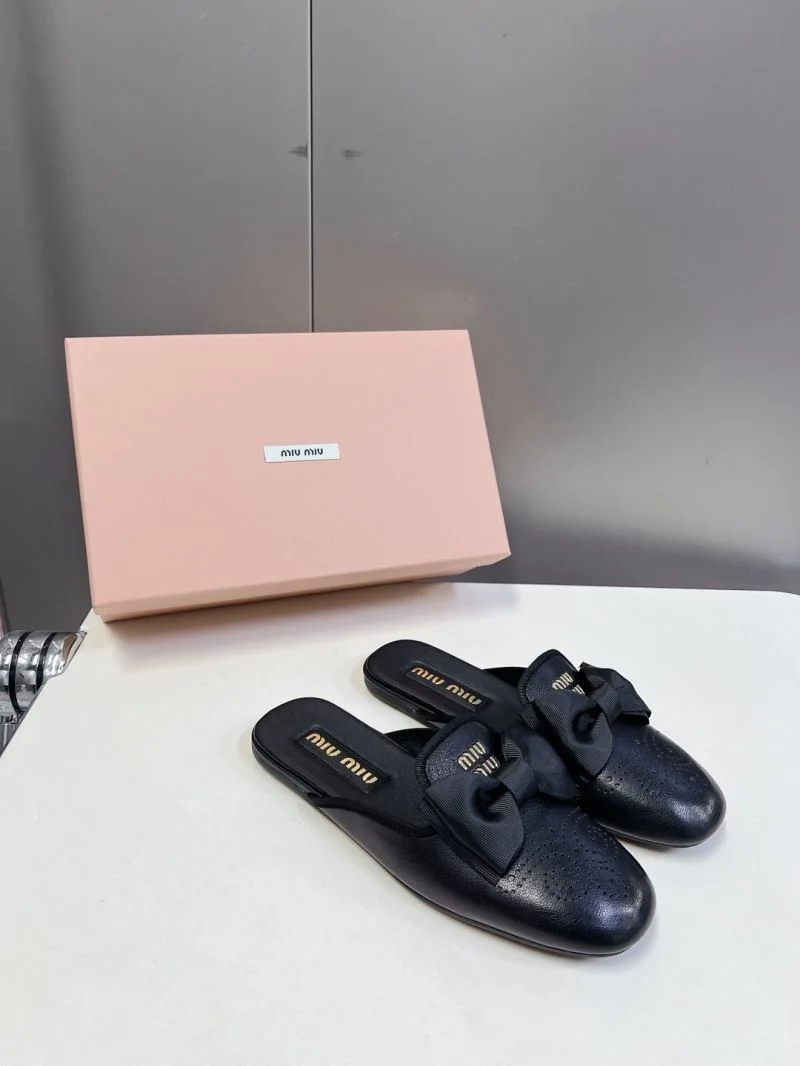 Top match Miu Miu Sandals