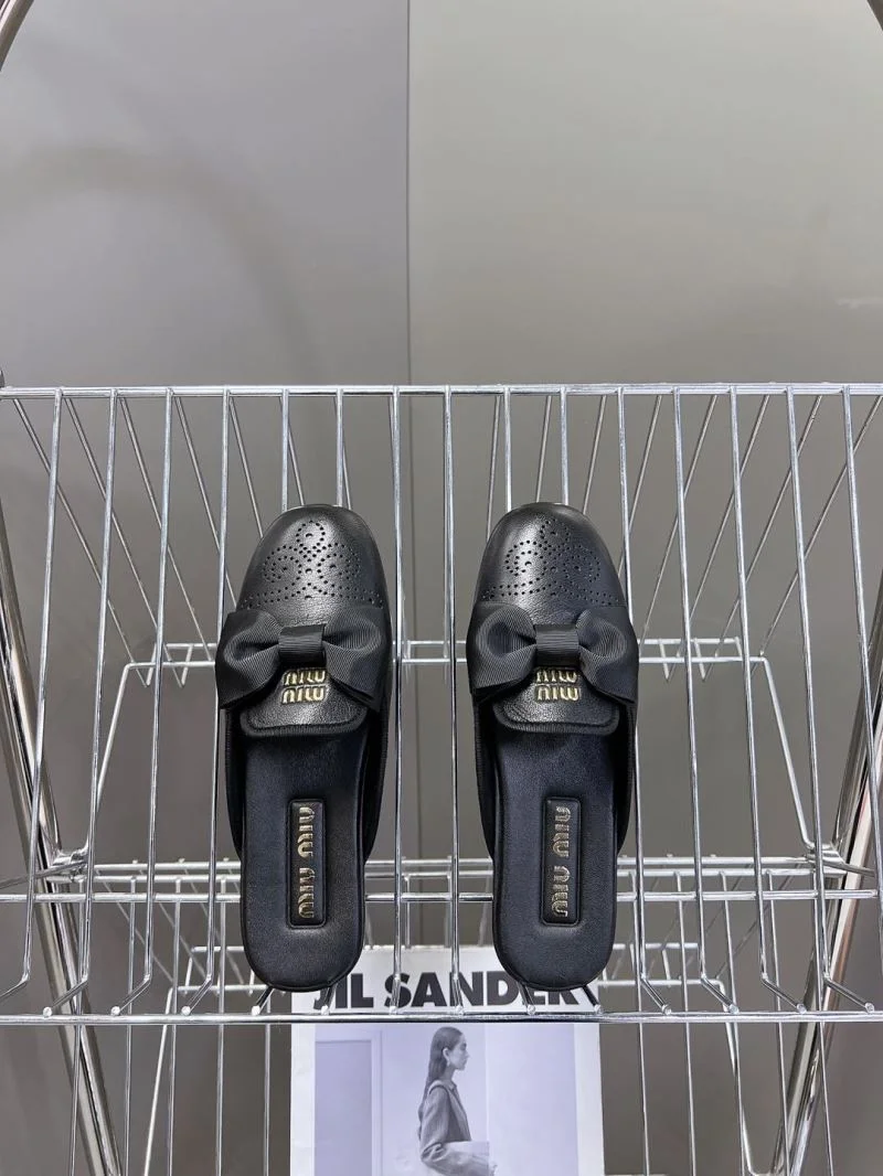 Top match Miu Miu Sandals