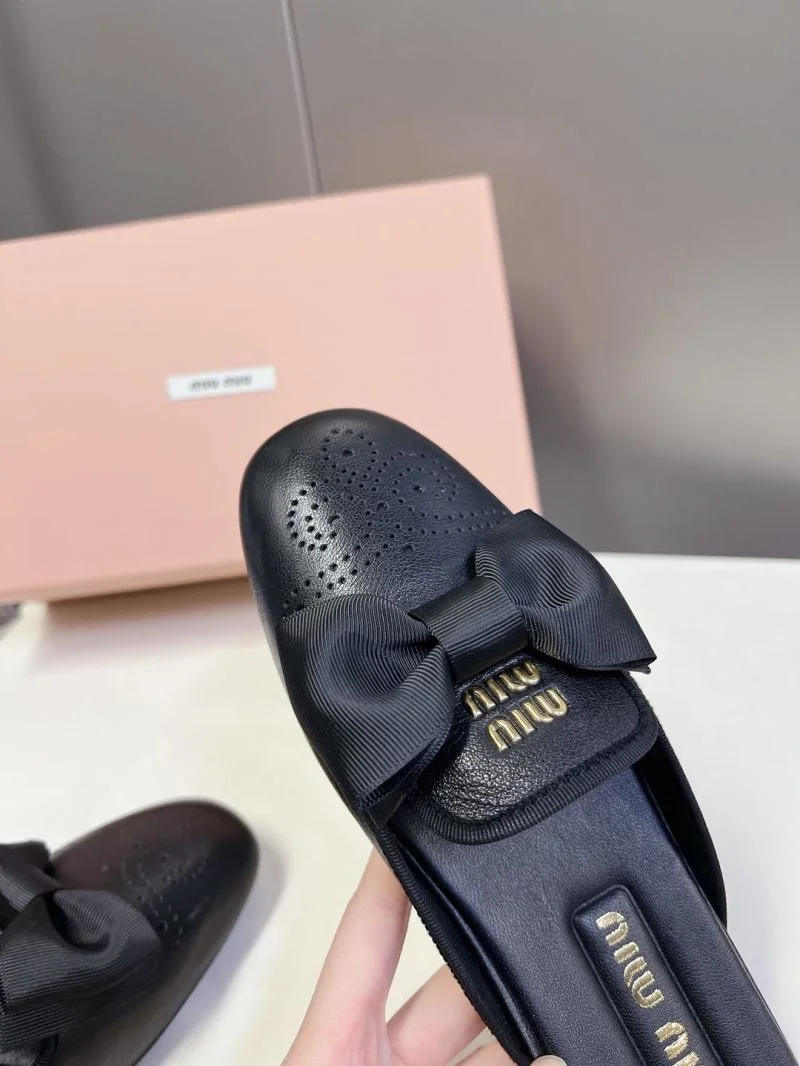 Top match Miu Miu Sandals