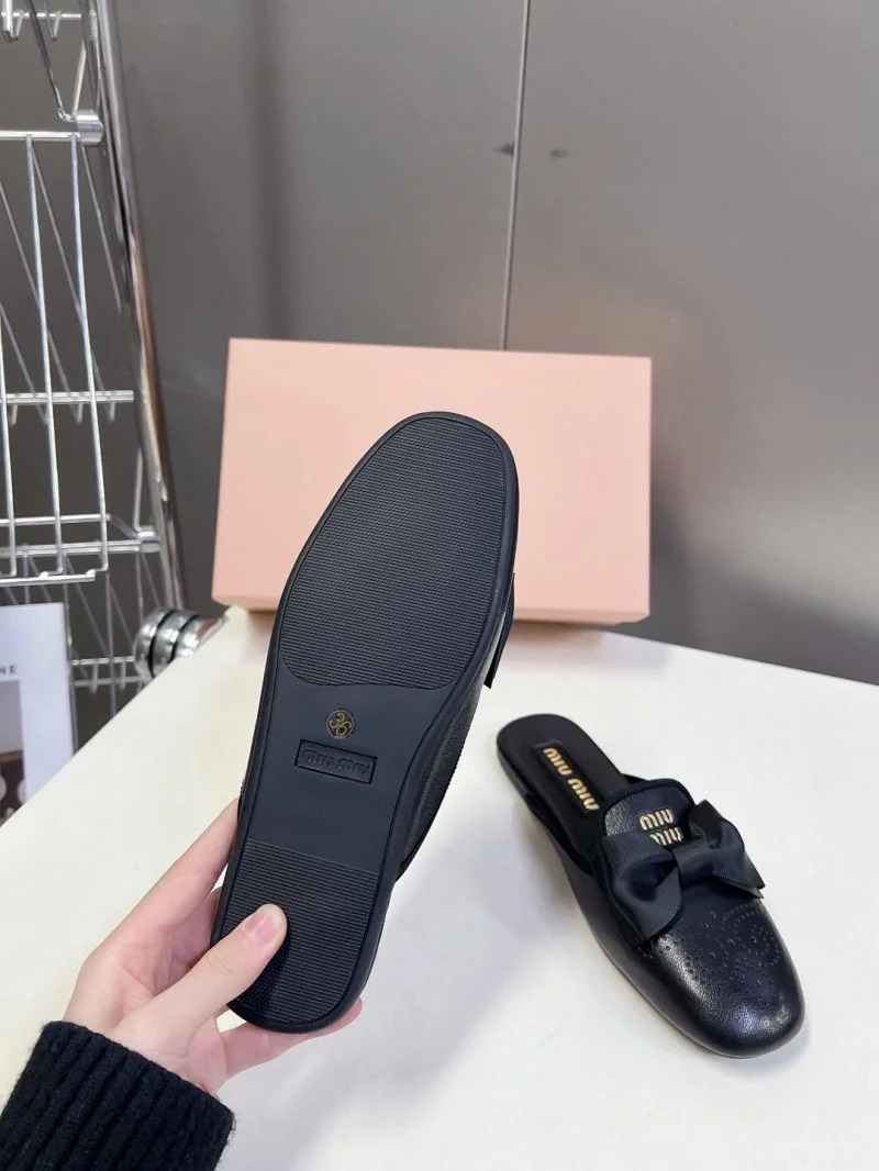 Top match Miu Miu Sandals