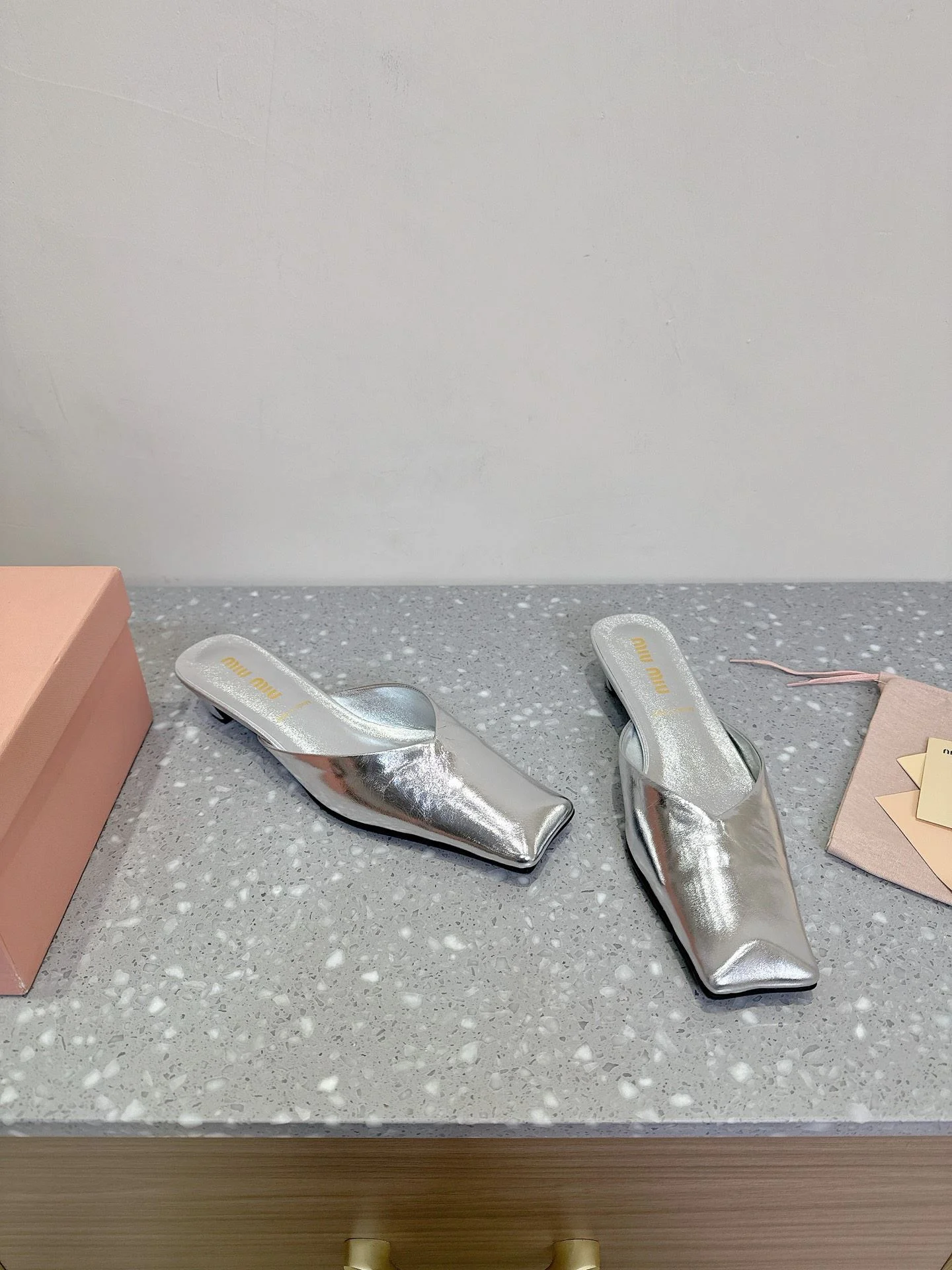 Factory-made Miu Miu Sandals