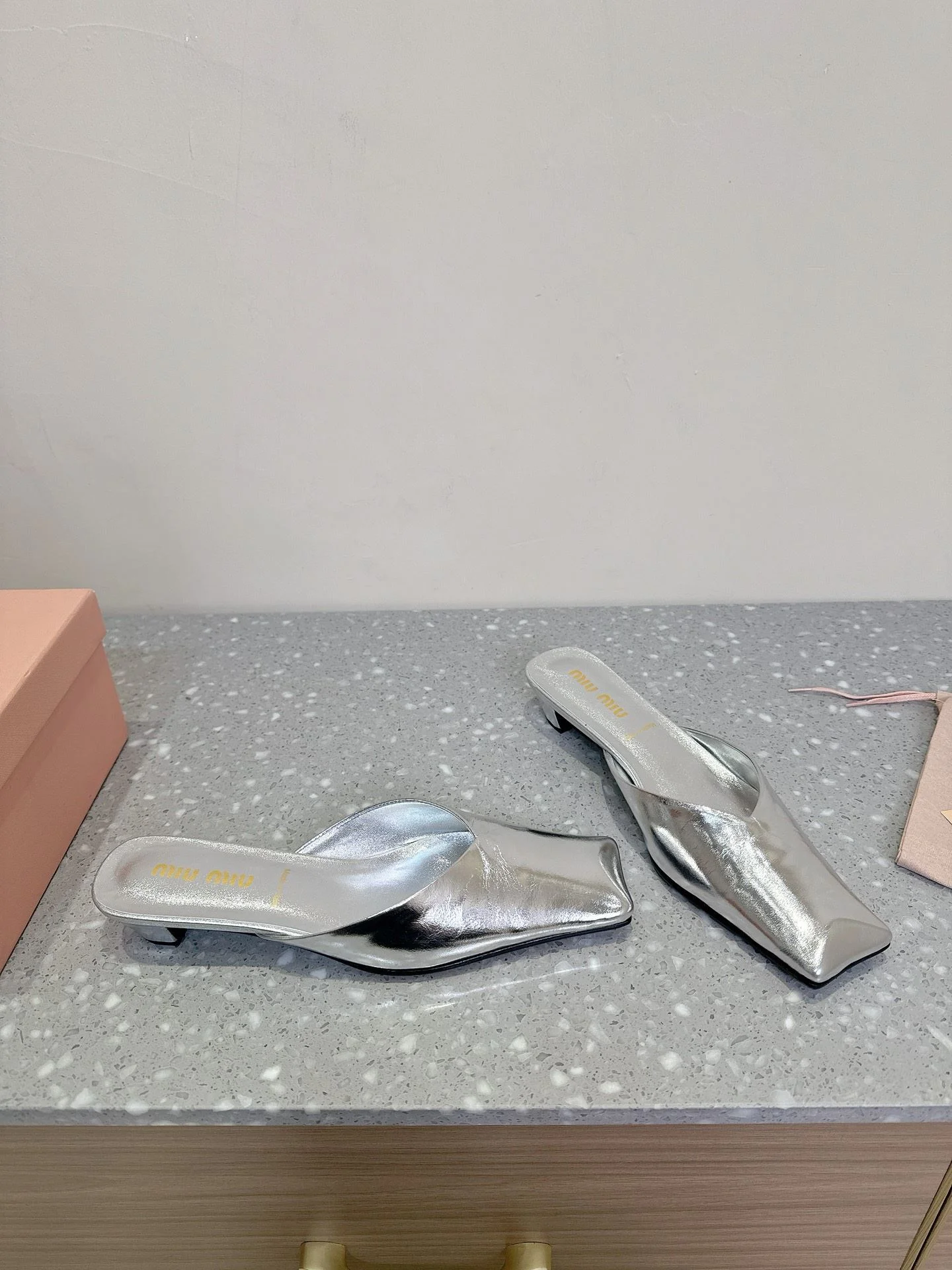 Factory-made Miu Miu Sandals