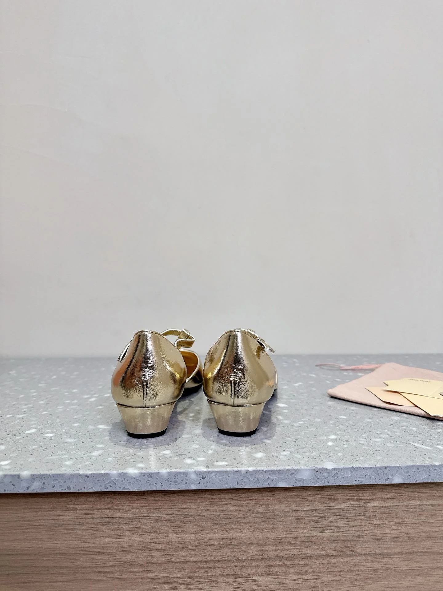 Top match Miu Miu Sandals
