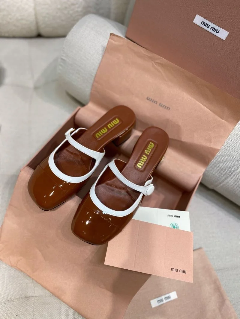 Top mirror Miu Miu Sandals