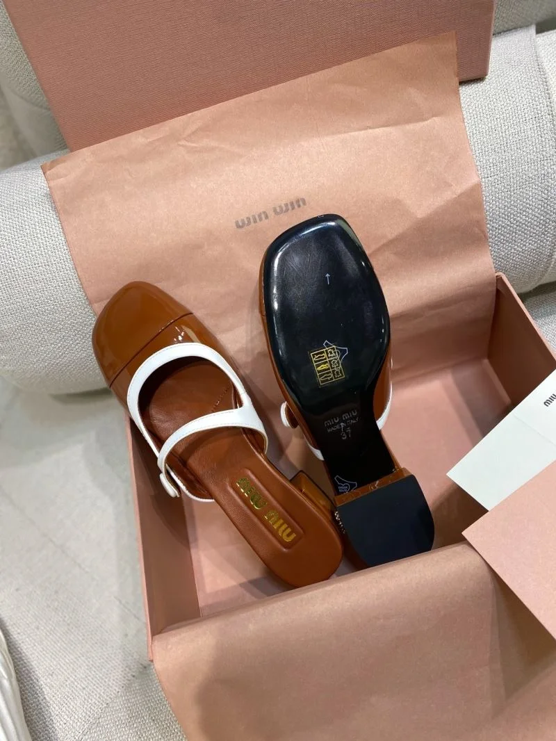 Top mirror Miu Miu Sandals