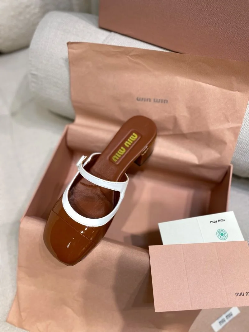 Top mirror Miu Miu Sandals