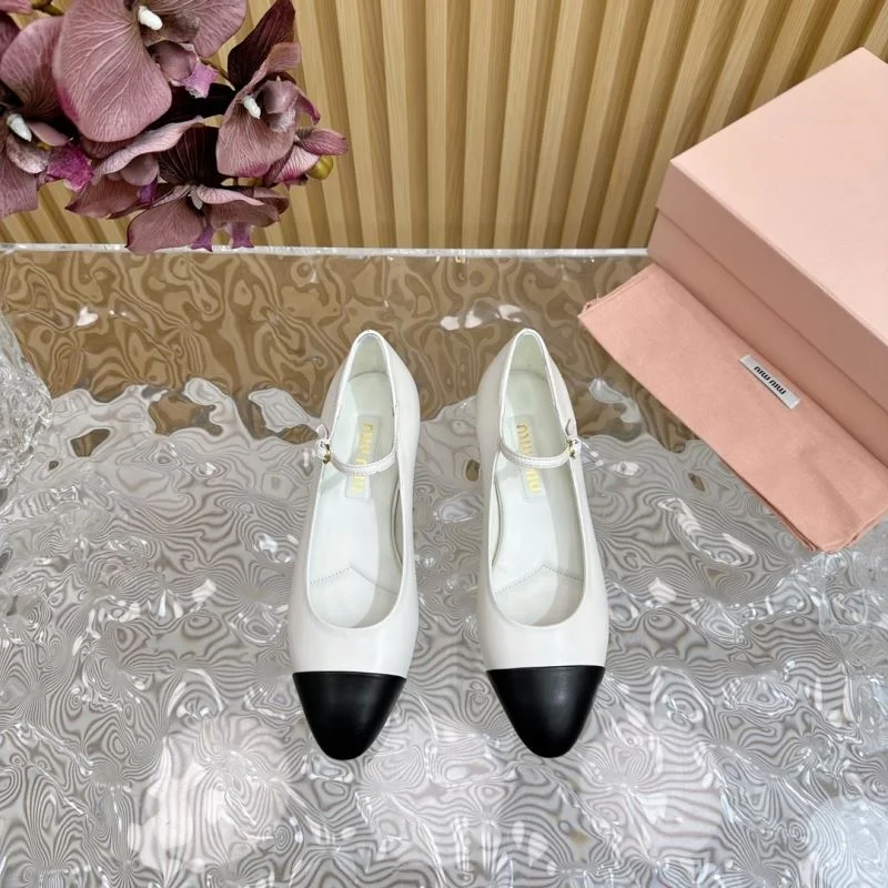 Accurate model Miu Miu Sandals