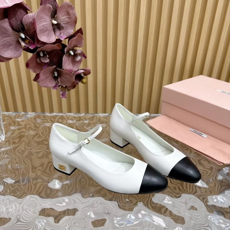 Accurate model Miu Miu Sandals