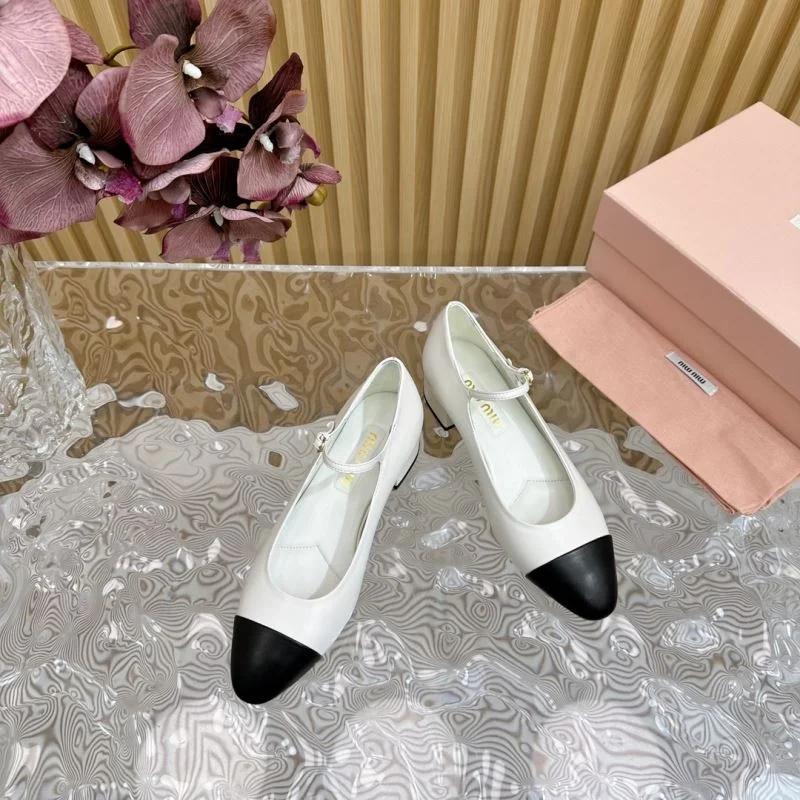 Accurate model Miu Miu Sandals