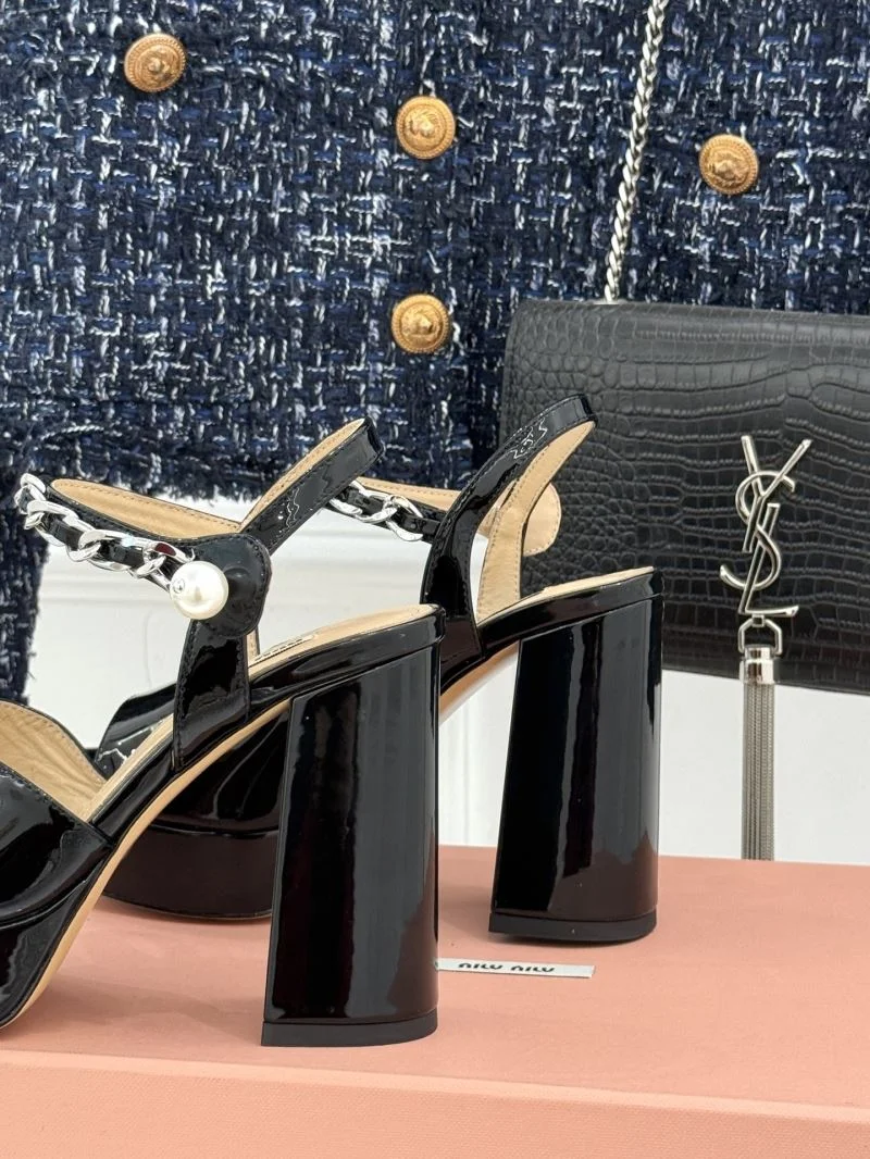 Top mirror Miu Miu Sandals