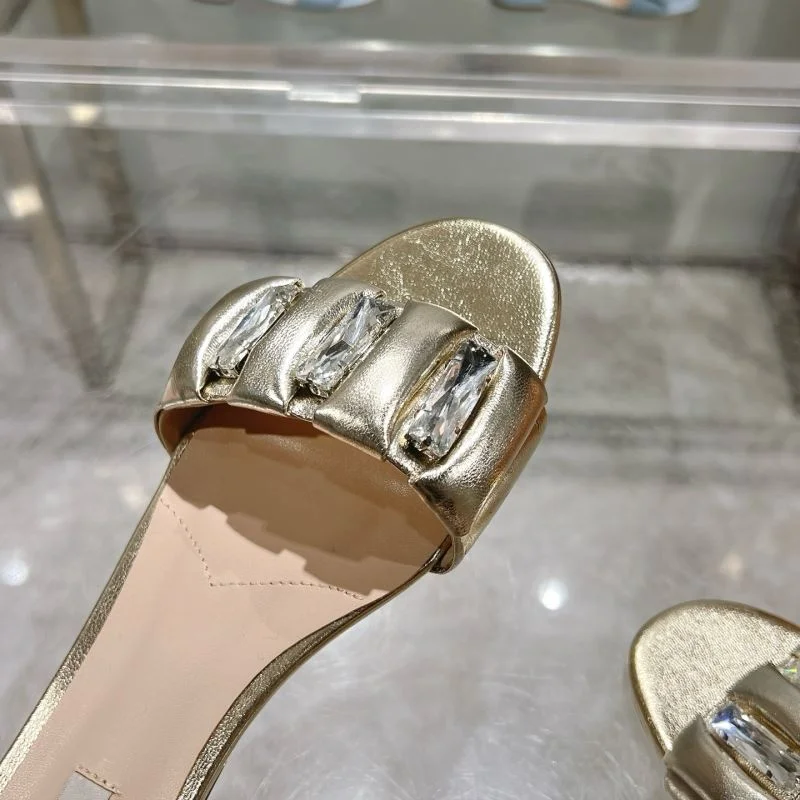 Top match Miu Miu Sandals