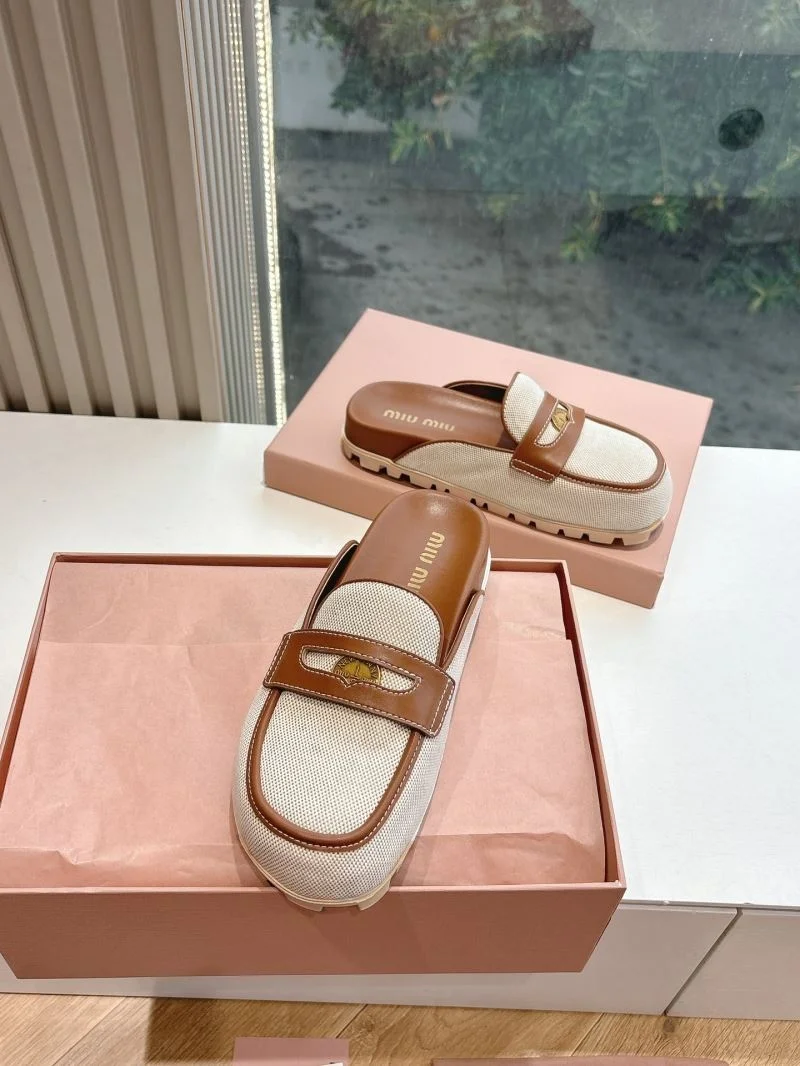 Top match Miu Miu Sandals
