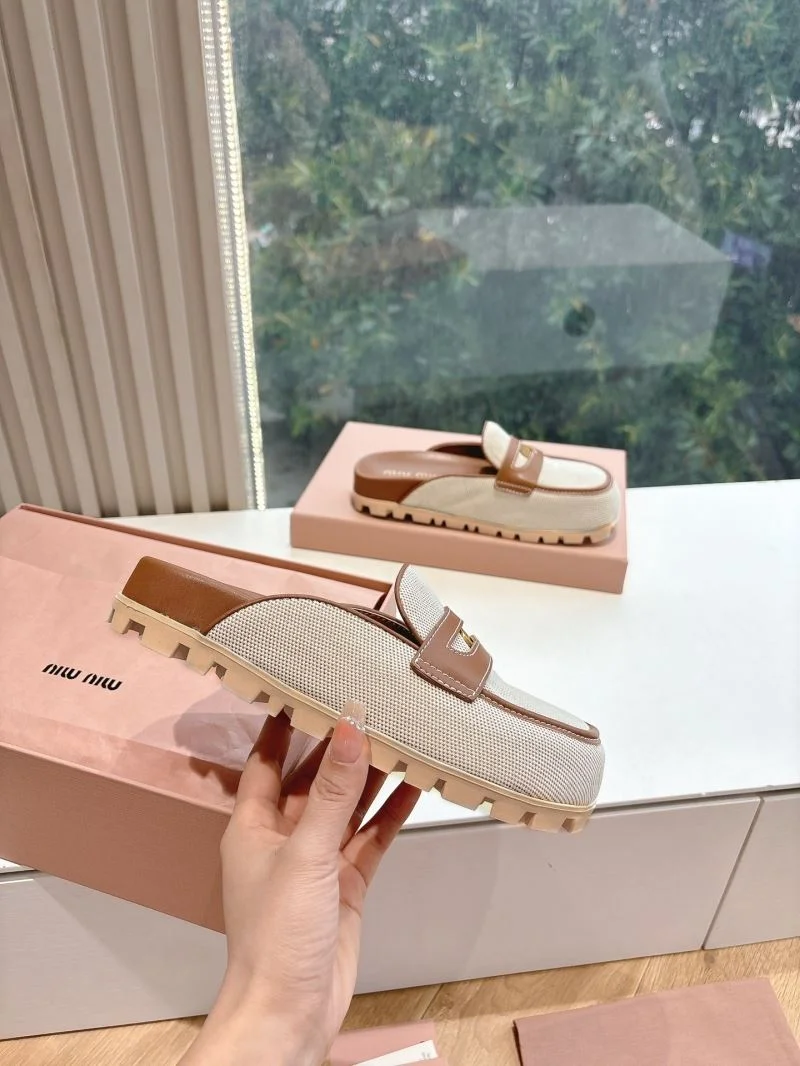 Top match Miu Miu Sandals