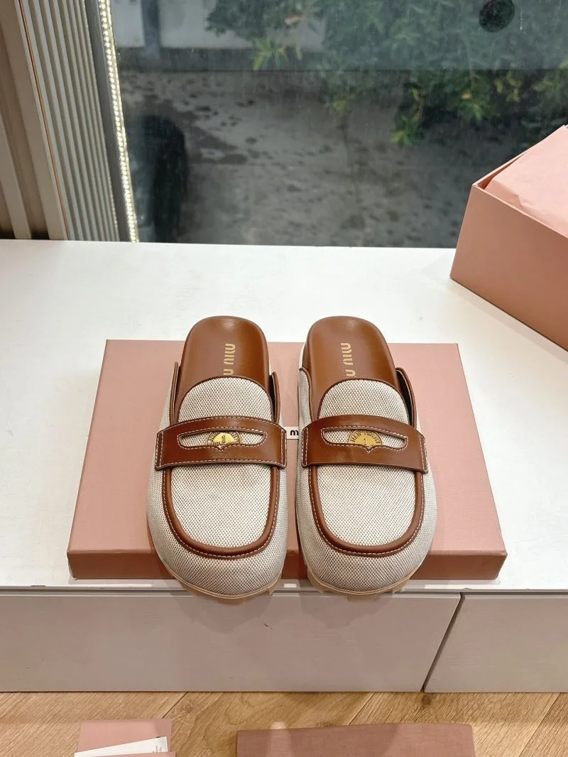 Top match Miu Miu Sandals