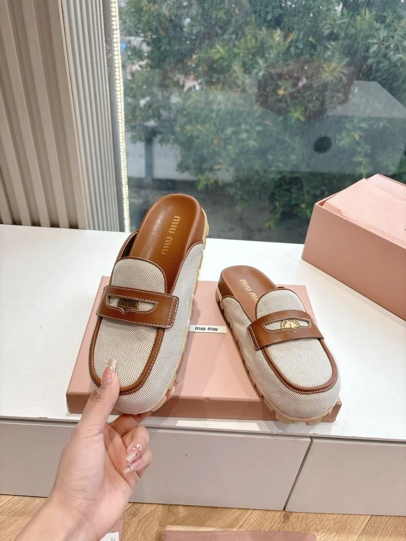 Top match Miu Miu Sandals