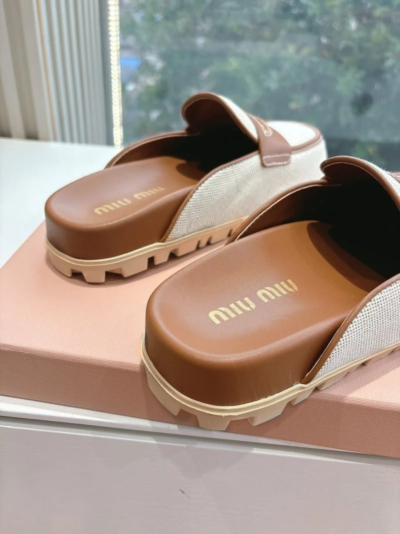 Top match Miu Miu Sandals