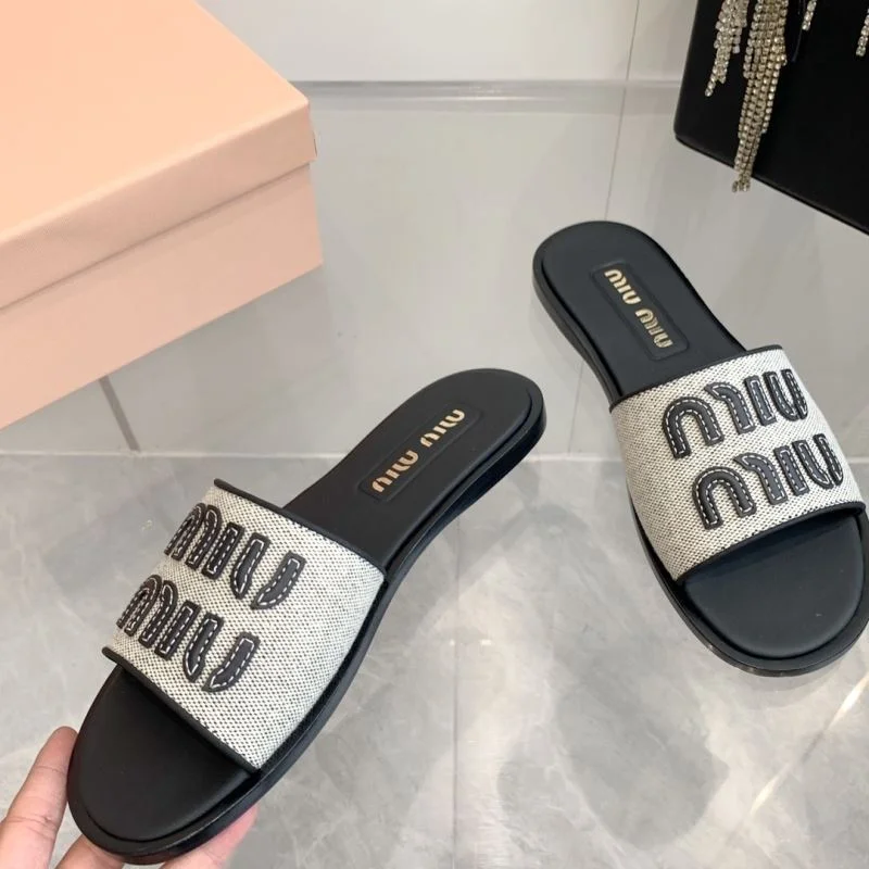 Bargain Miu Miu Sandals