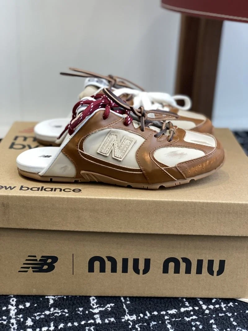 Top mirror Miu Miu Sandals