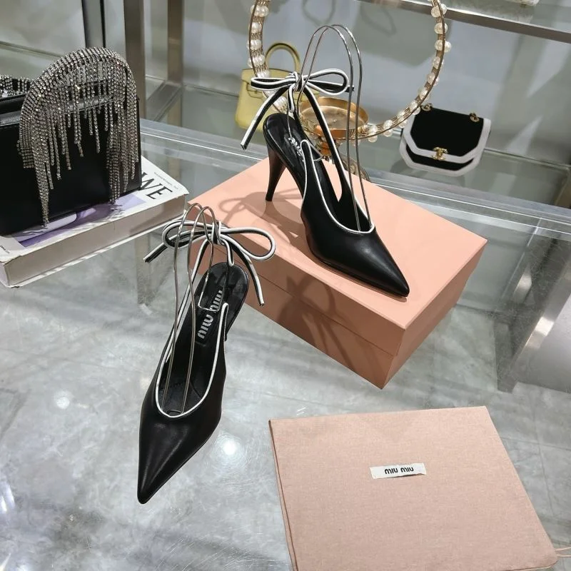 Top match Miu Miu Sandals
