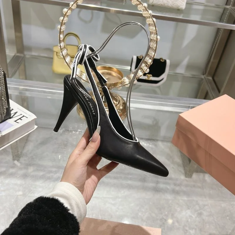 Top match Miu Miu Sandals