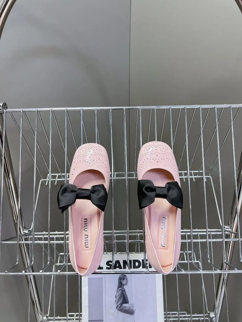 Accurate model Miu Miu Shoes