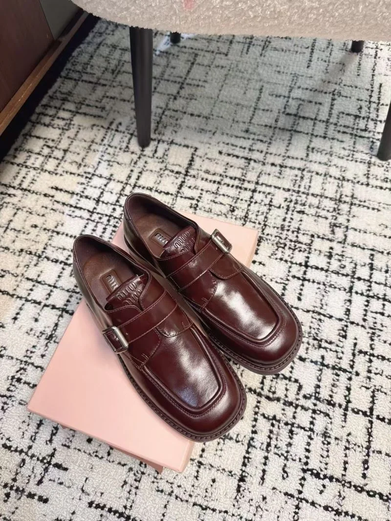 Top mirror Miu Miu Shoes