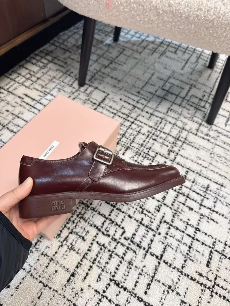 Top mirror Miu Miu Shoes