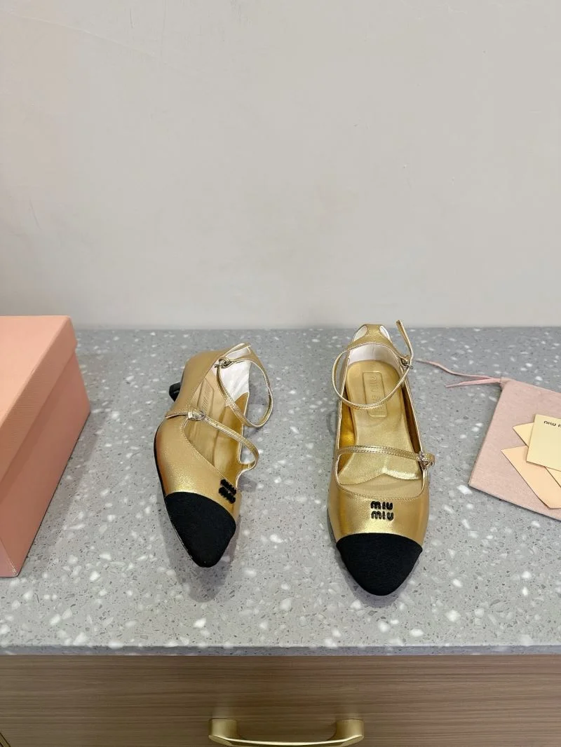 Top mirror Miu Miu Shoes