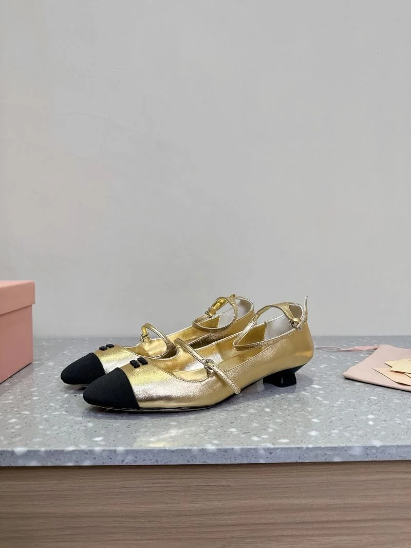 Top mirror Miu Miu Shoes