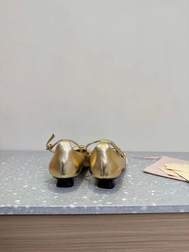 Top mirror Miu Miu Shoes
