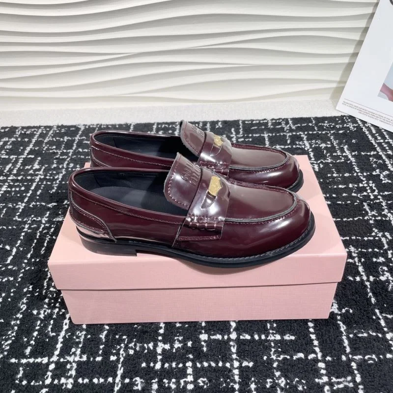Top mirror Miu Miu Shoes