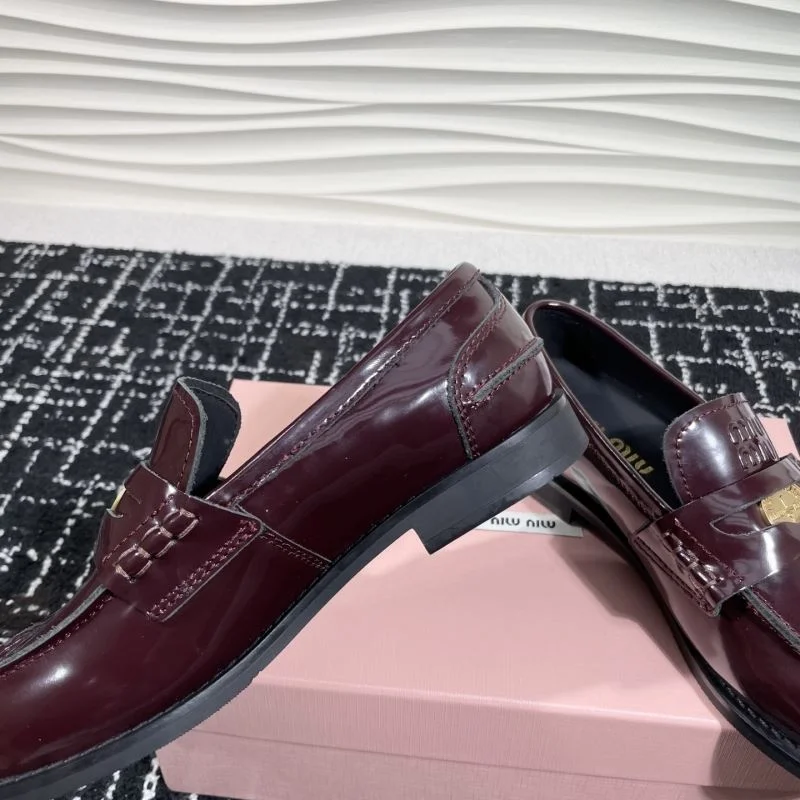 Top mirror Miu Miu Shoes