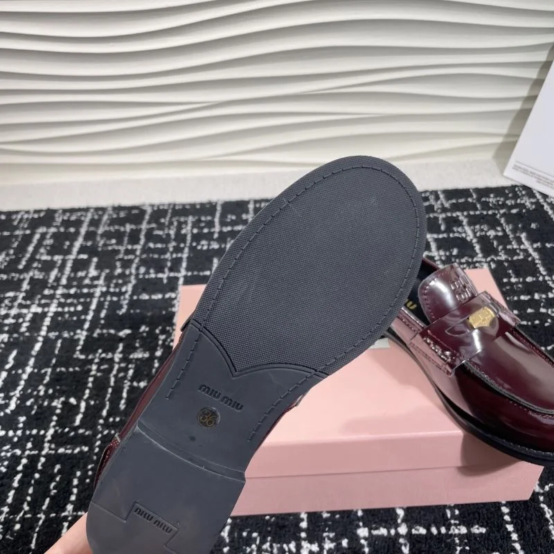 Top mirror Miu Miu Shoes