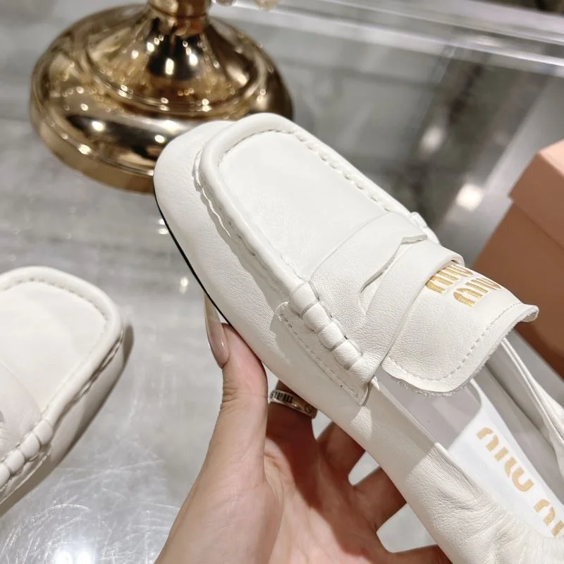Top mirror Miu Miu Shoes