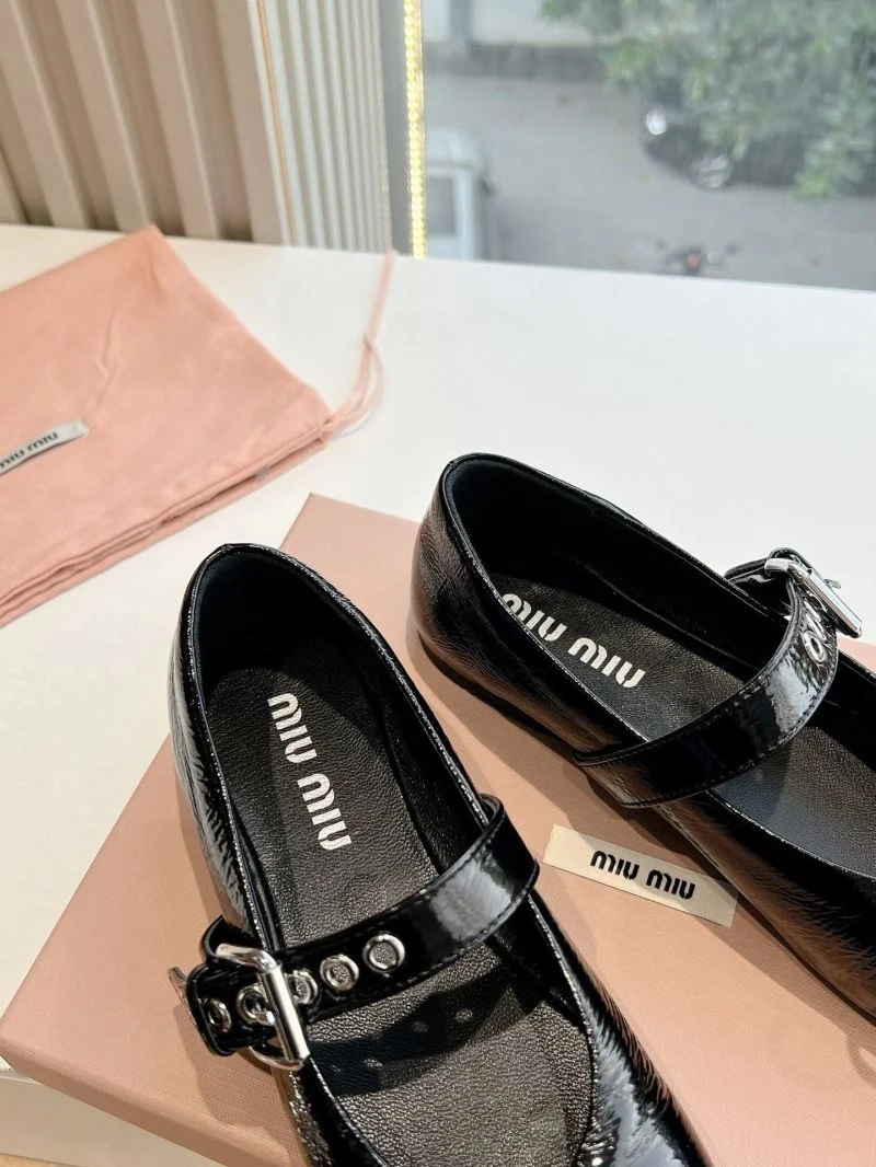 Accurate model Miu Miu Shoes