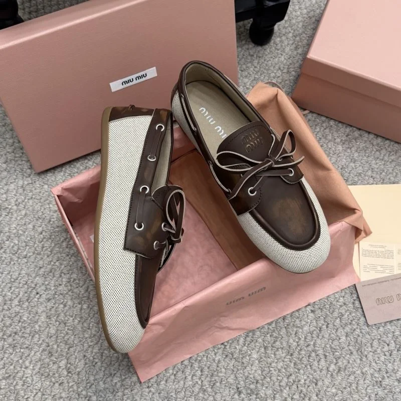 Top mirror Miu Miu Shoes