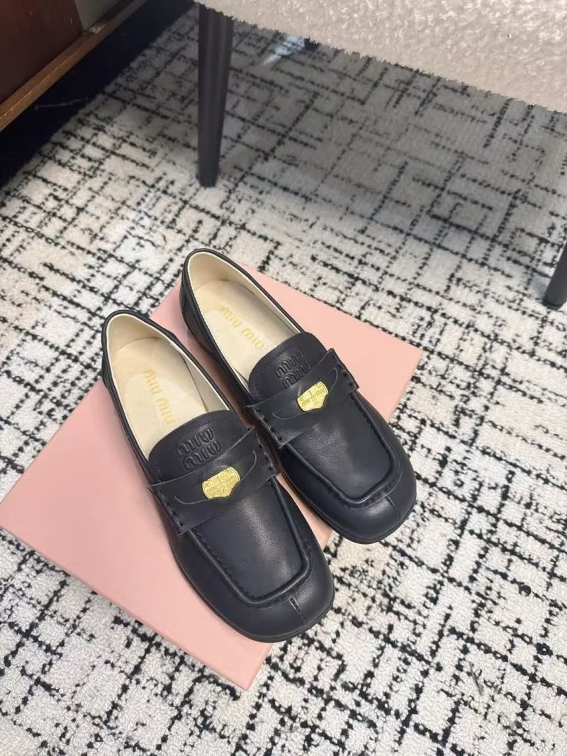 Top mirror Miu Miu Shoes