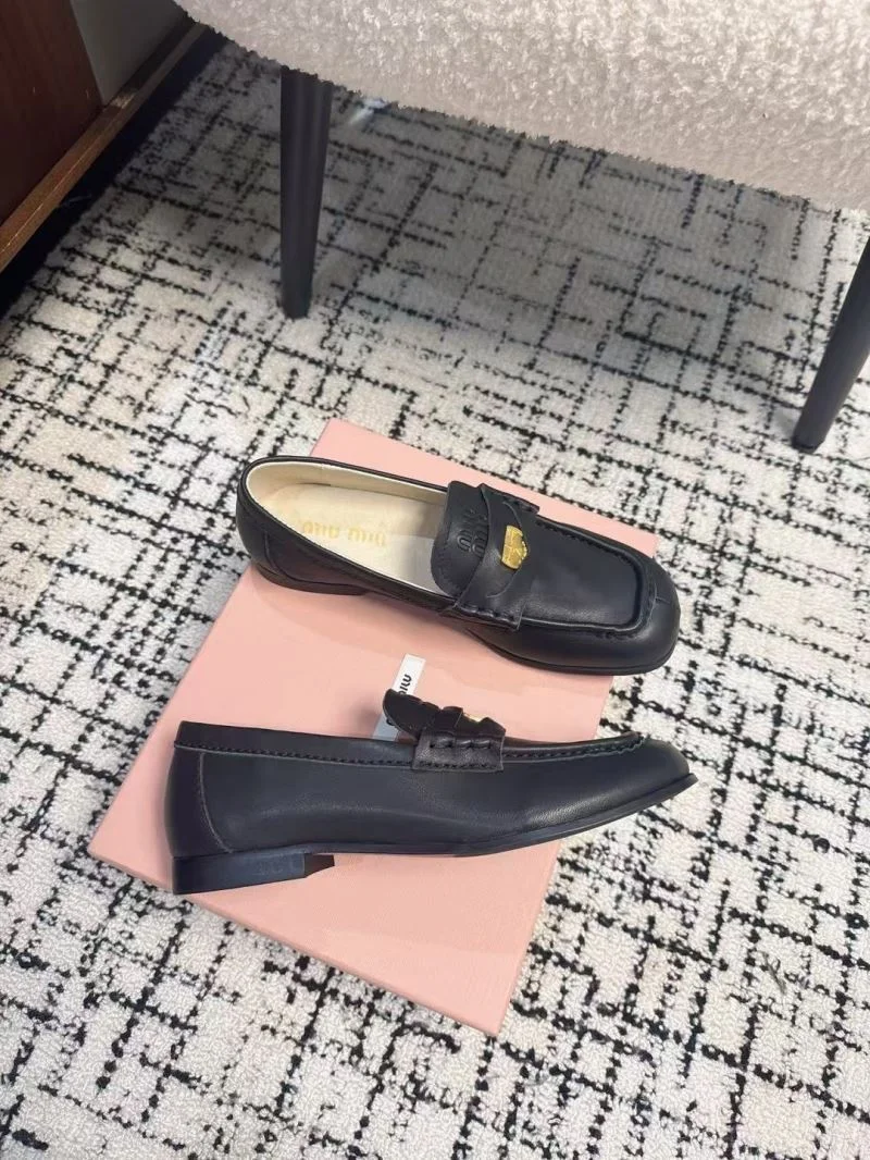 Top mirror Miu Miu Shoes