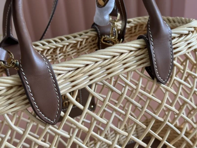 Cut-rate Miu Miu Shopping Bags