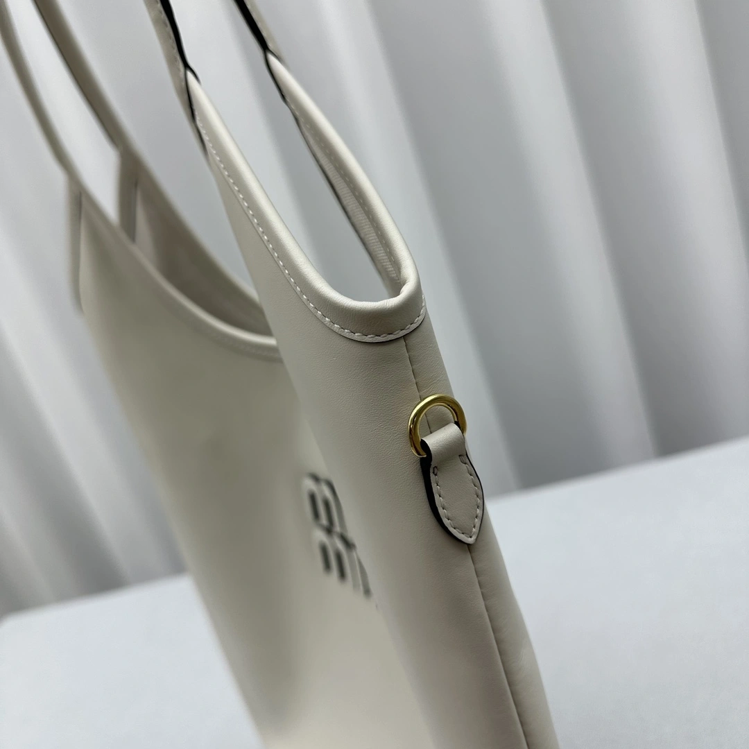 High fidelity Miu Miu Shopping Bags
