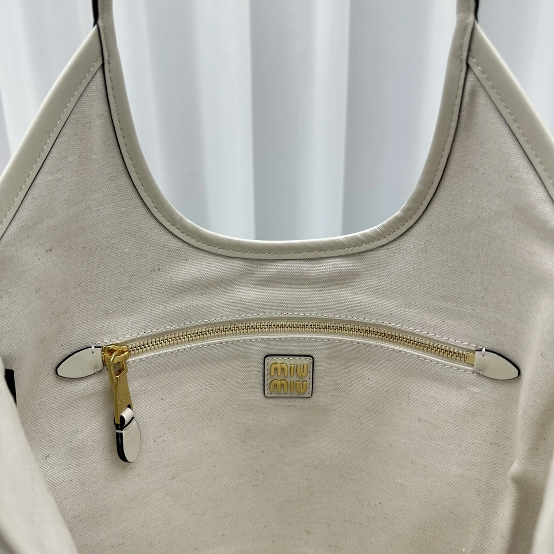 High fidelity Miu Miu Shopping Bags