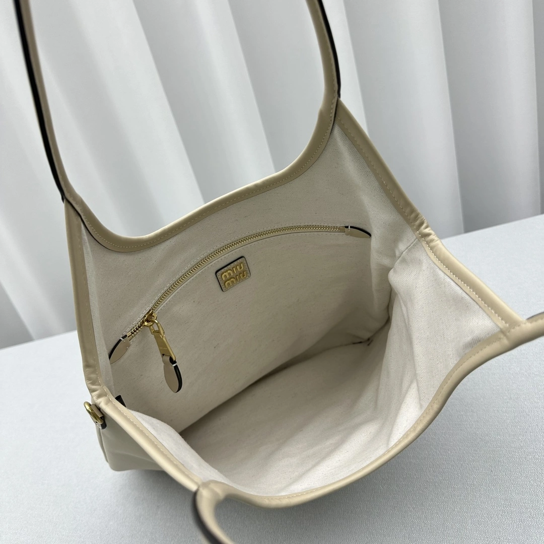 High fidelity Miu Miu Shopping Bags