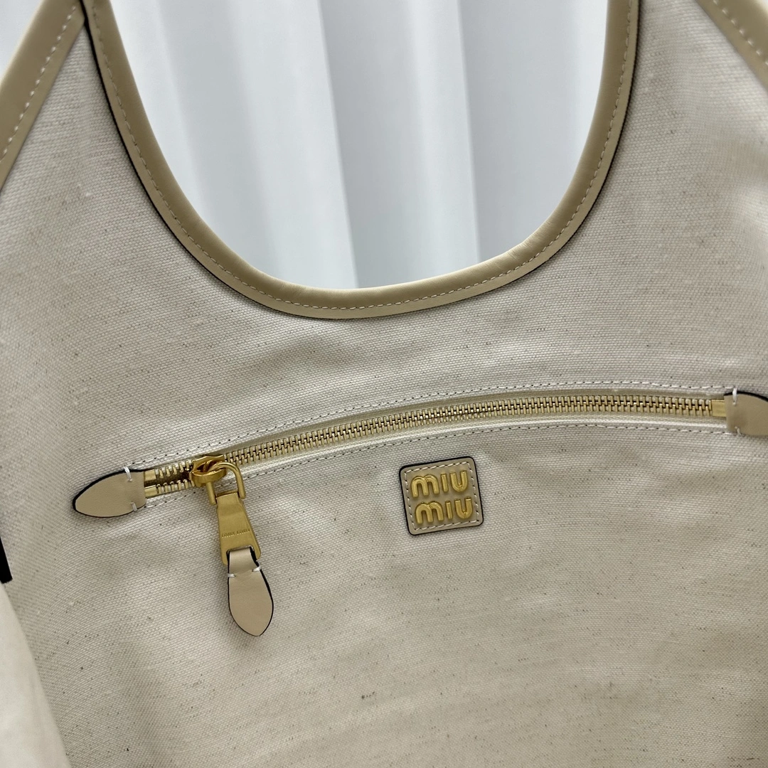 High fidelity Miu Miu Shopping Bags