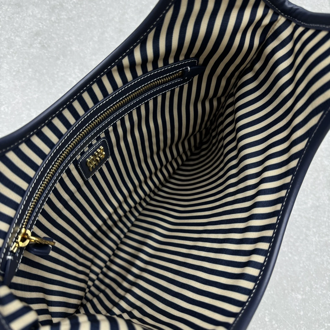Top mirror Miu Miu Shopping Bags